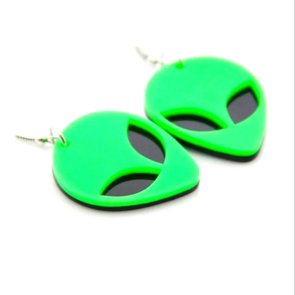 Accessories | New Bold Green Ufo Alien Head Drop Earrings Out Of This ...